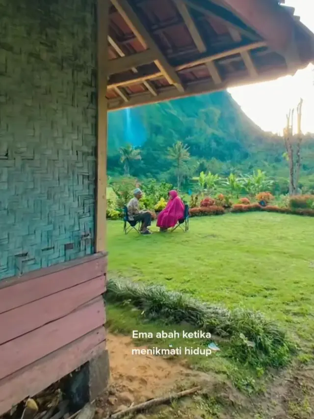 8 Potret Rumah Kayu View Air Terjun Ditawar Rp 2 Miliar tapi Ditolak ...