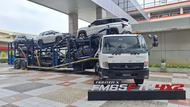 Mitsubishi Fuso Fighter X FM65F Tractor Head Meluncur, Harga Rp 900 Jutaan