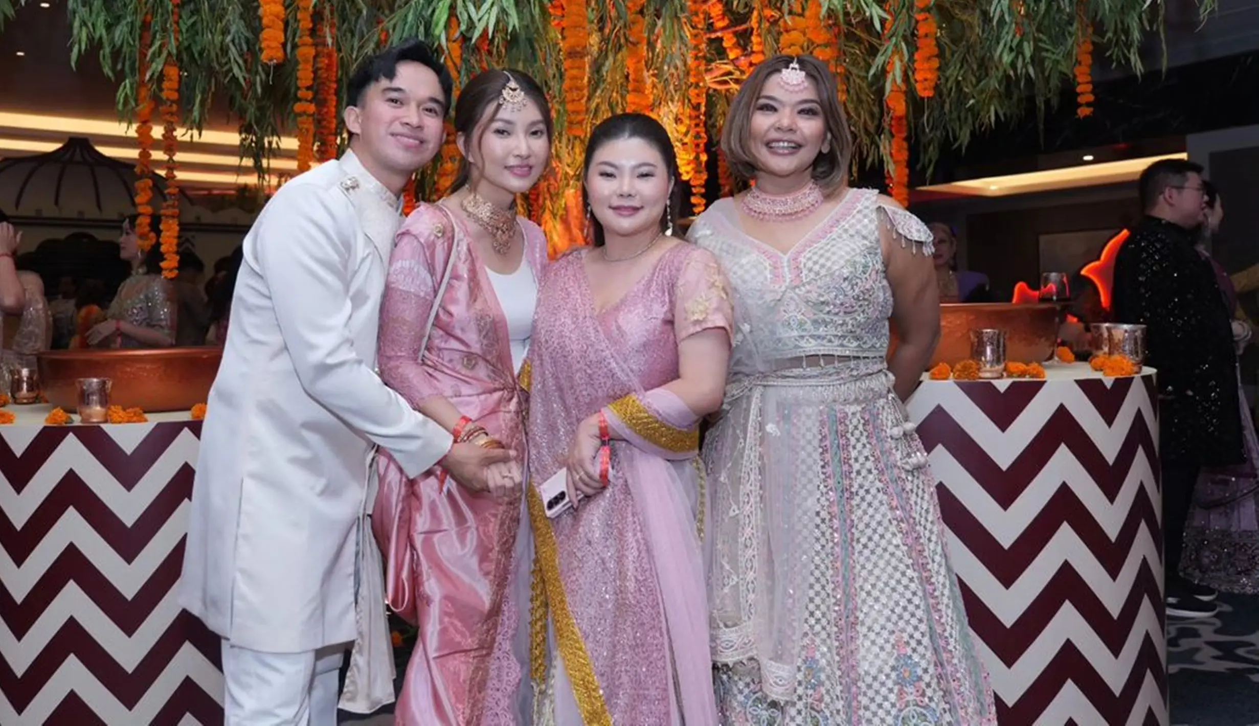 Potret Sarwendah di Perayaan Hari Diwali, Anggun dengan Sari Bernuansa ...