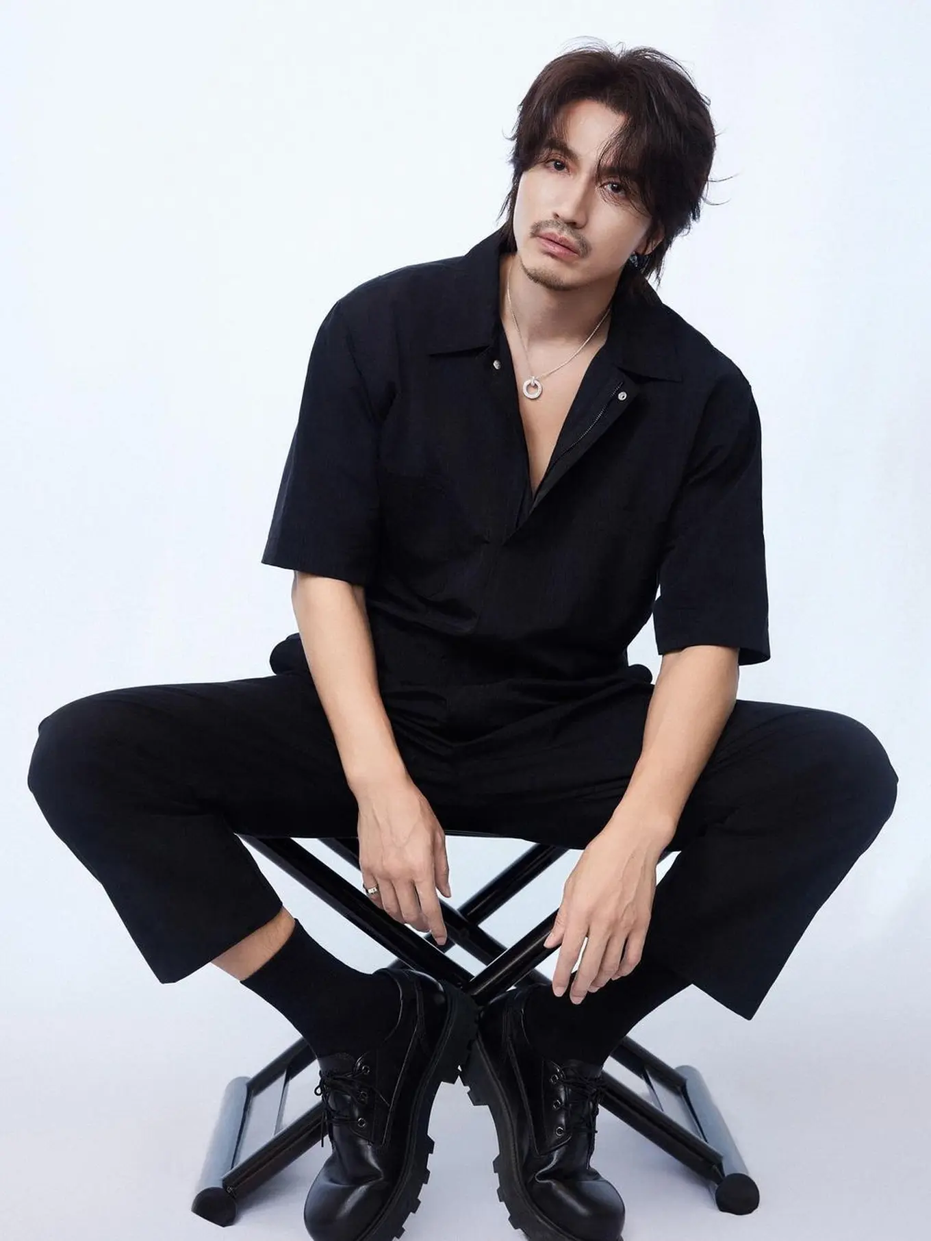 7 Potret Terbaru Jerry Yan yang Makin Memesona di Usia 47 Tahun dengan ...