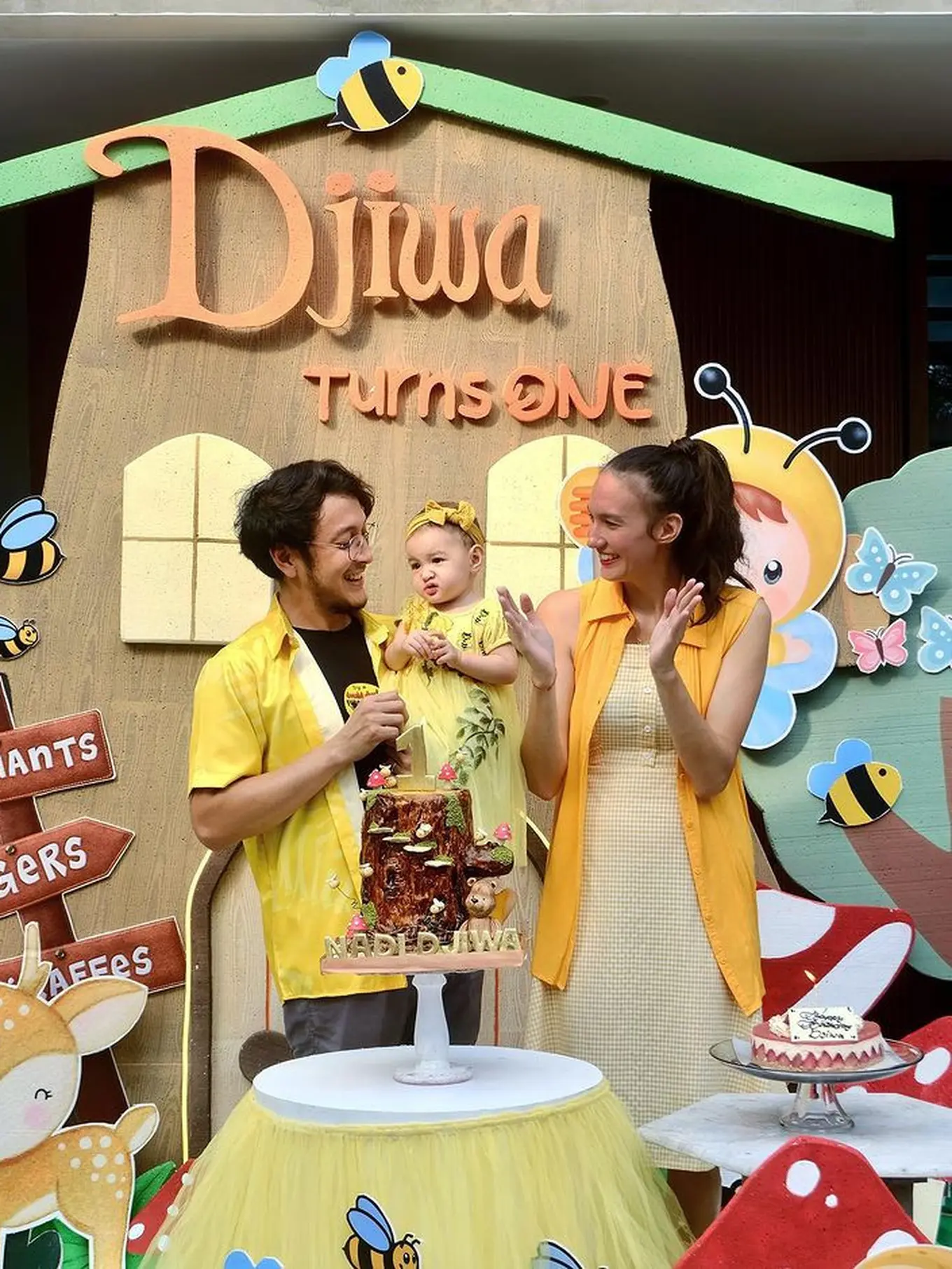 Potret Keseruan Ulang Tahun Pertama Putri Nadine Chandrawinata dan Dimas Anggara, Ceria Bertema ...