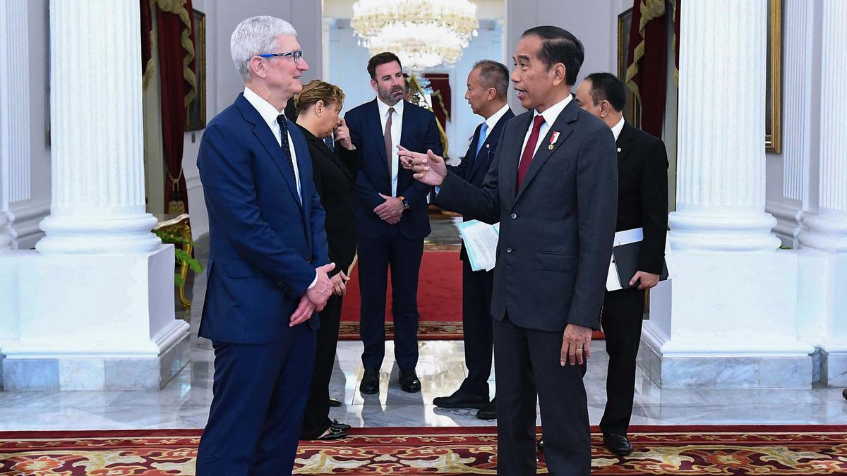 Berita Tim Cook ke Indonesia Hari Ini - Kabar Terbaru Terkini ...