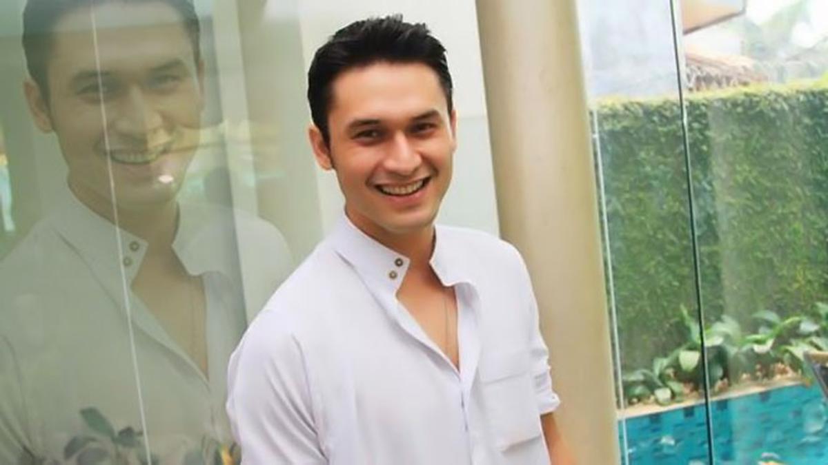 Tahun 2013 Indra Bruggman Tak Ada Resolusi - ShowBiz Liputan6.com
