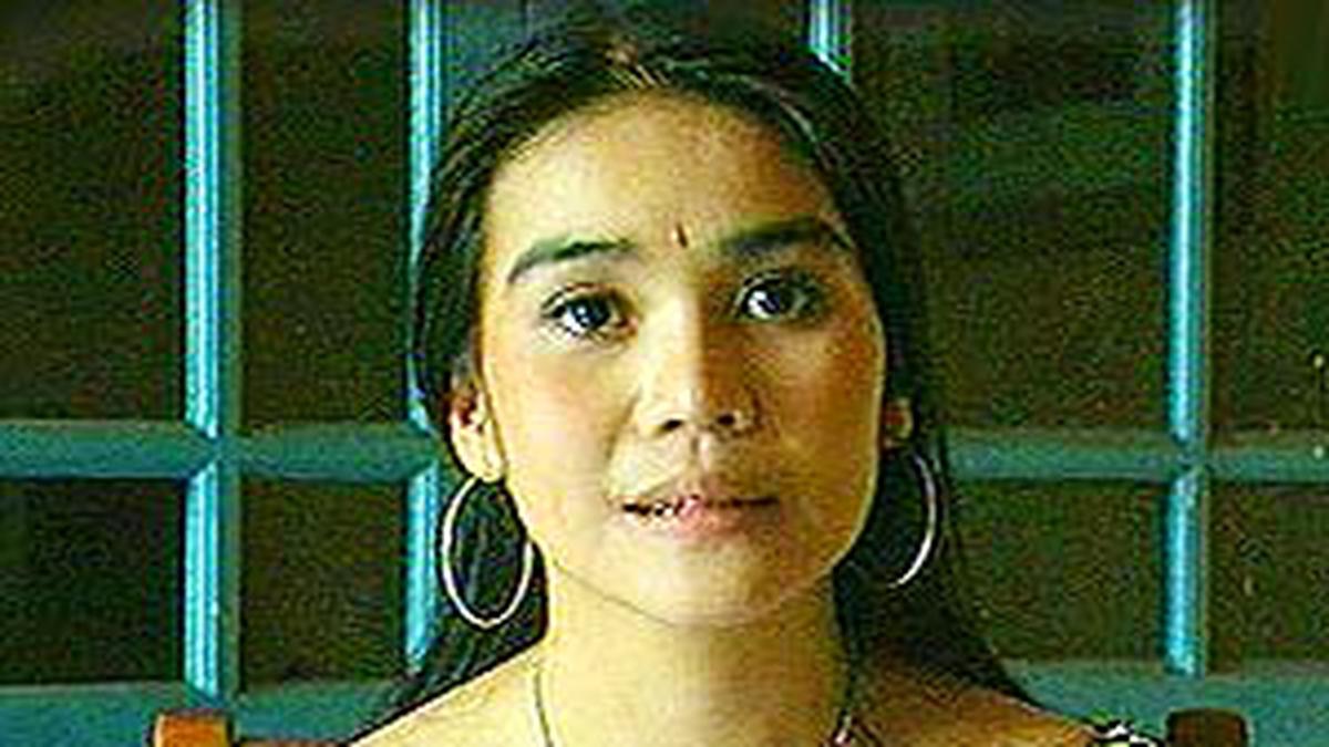 Linda Rahman Terpukul Dicap Penipu - ShowBiz Liputan6.com