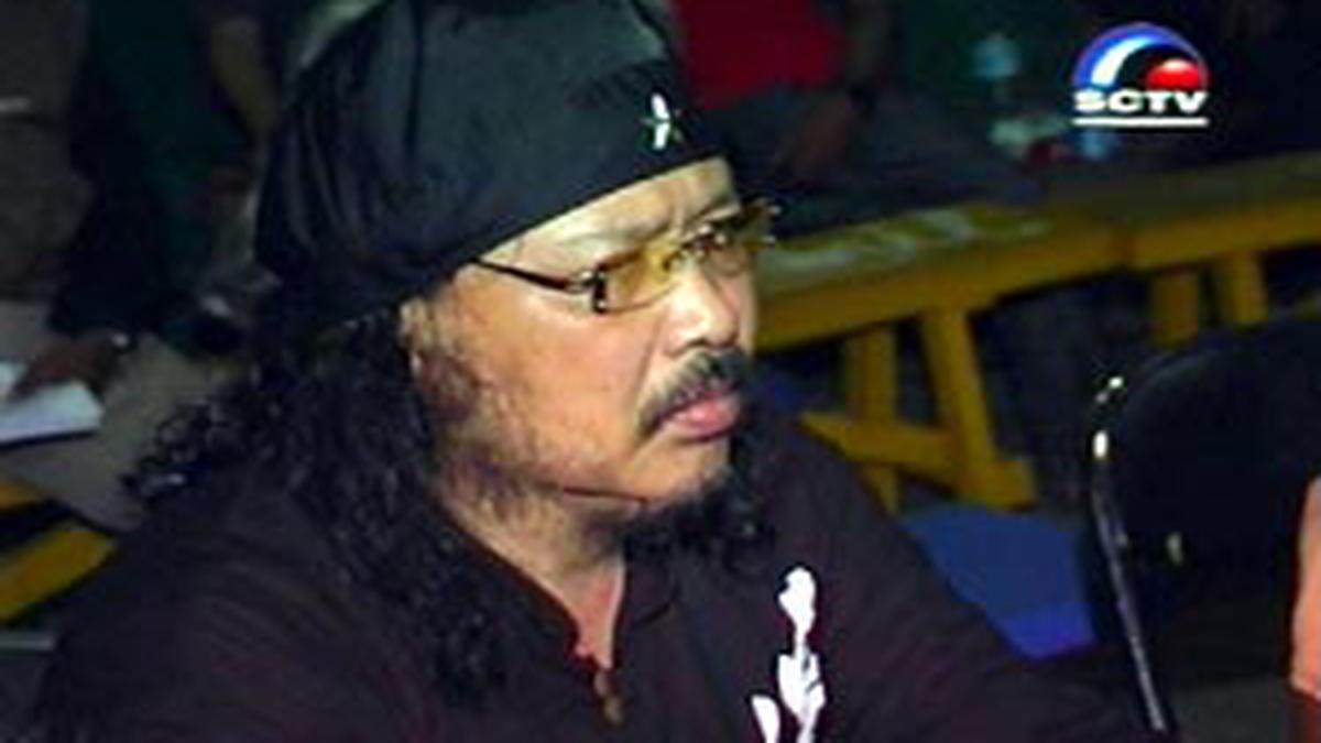 Harry Roesli Mengasuh Anak Telantar - ShowBiz Liputan6.com