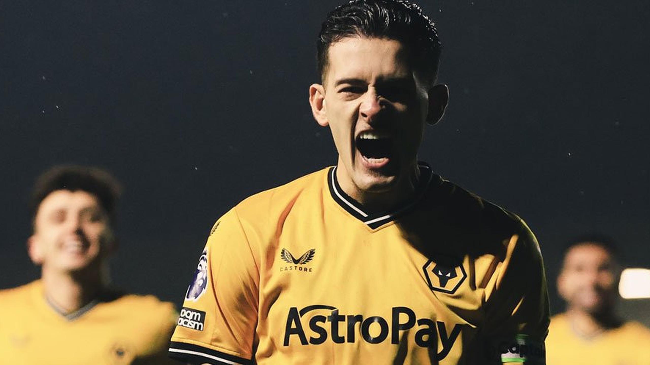 Wolves Resmi Lepas Justin Hubner