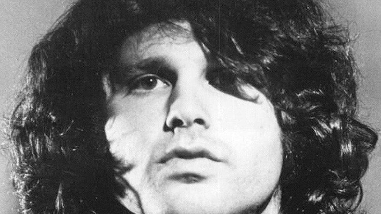 Jejak Kontroversi Jim Morrison, Mendiang Vokalis The Doors yang Berani Memberontak terhadap ...