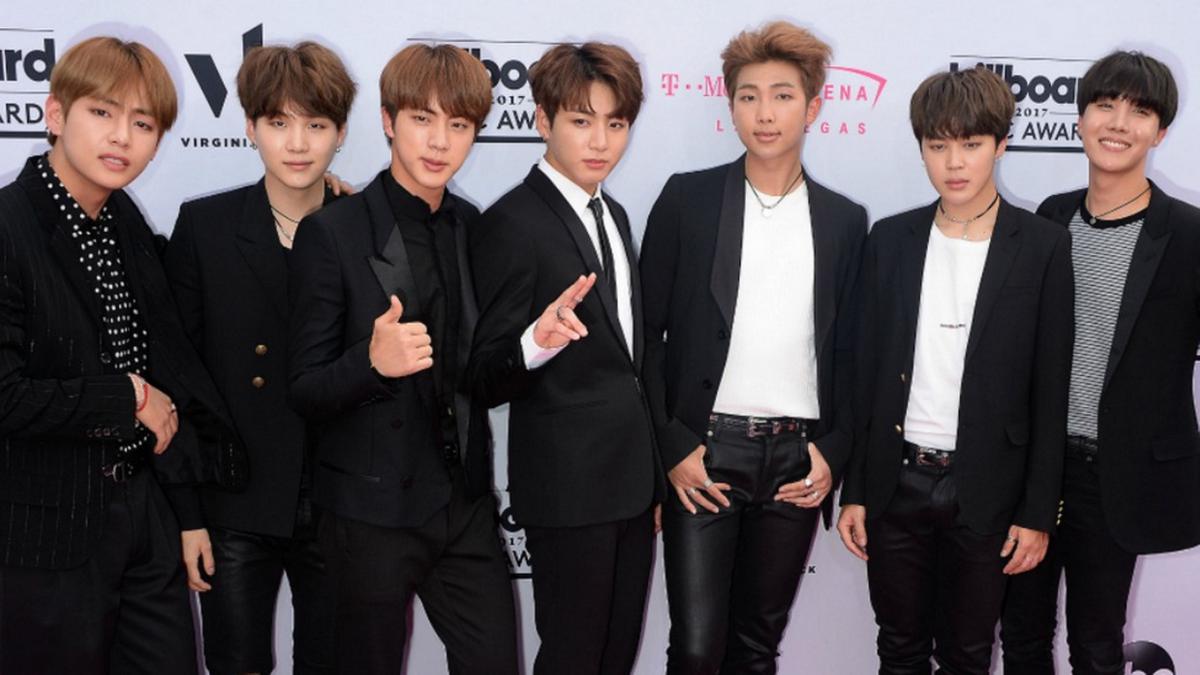 Hadir di Billboard, Personel BTS Ini Bikin Salah Fokus - ShowBiz ...