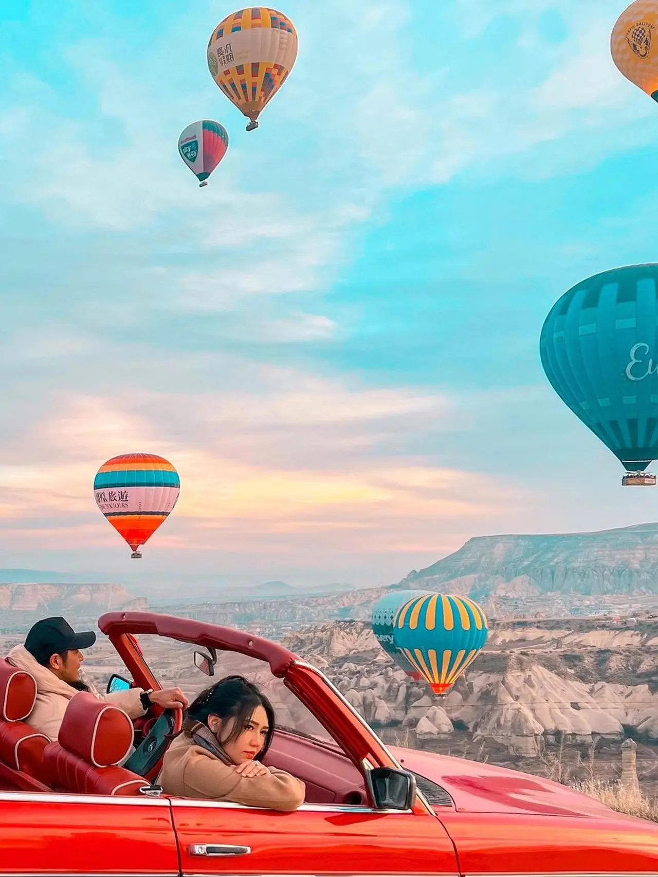 7 Momen Liburan Via Vallen dan Chevra di Turki, Tampil Mesra Bak ...