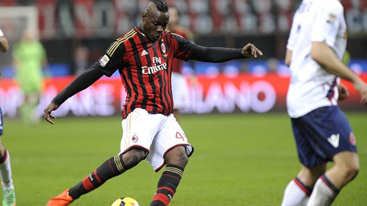 Ini Kata Balotelli Tentang Gol Indahnya ke Gawang Bologna - Bola ...