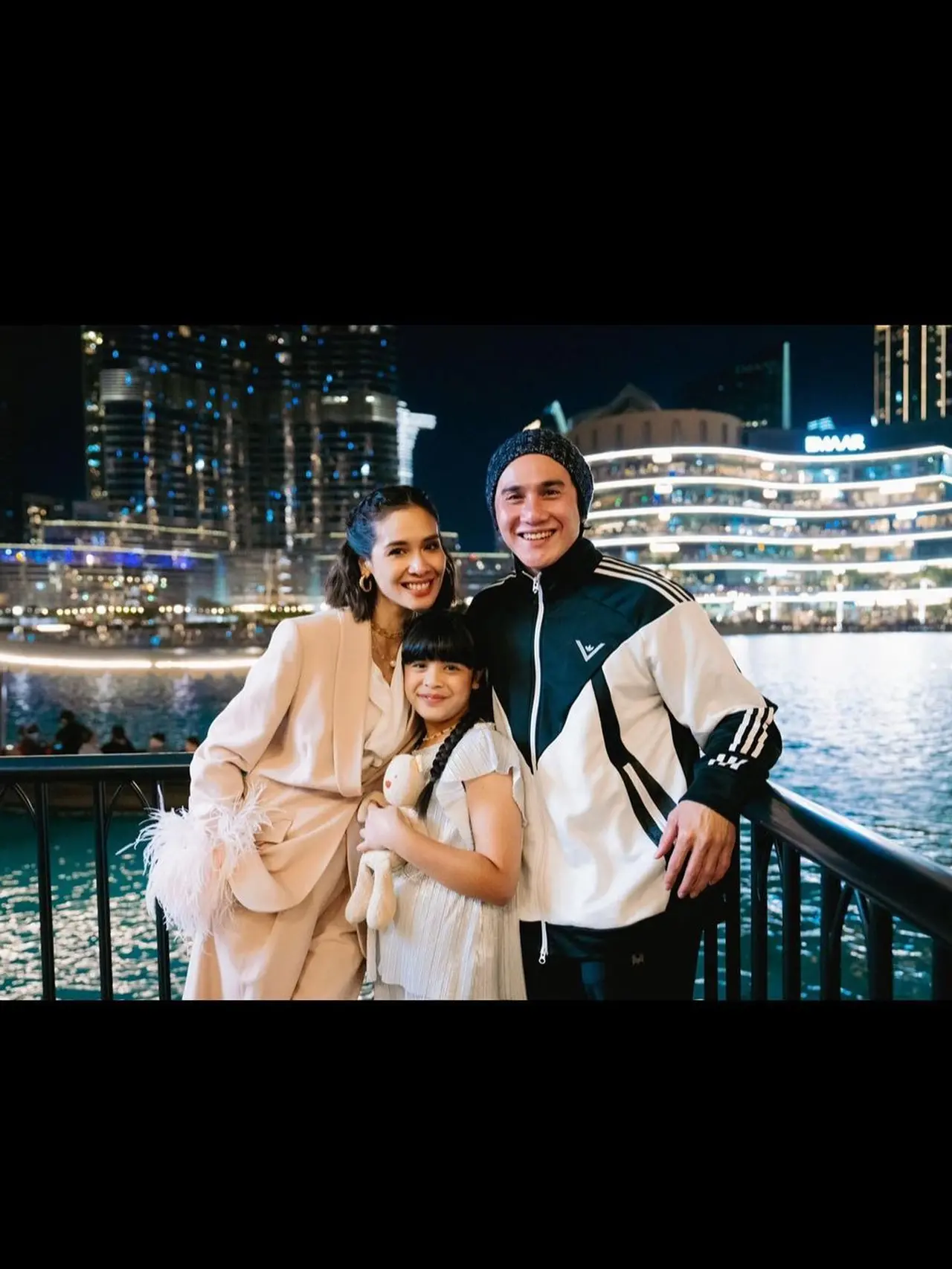 7 Potret Liburan Vino G Bastian dan Marsha Timothy di Dubai, Seru Main ...