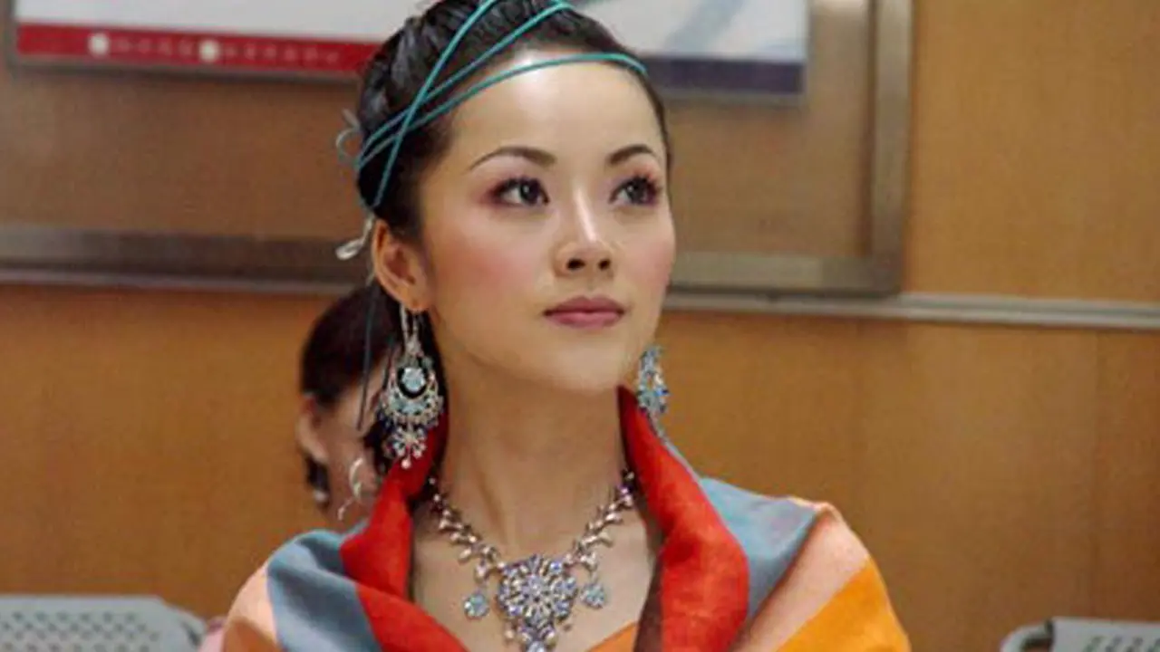 Sosok Calon Suami Transgender Cantik Nong Poy, Pewaris Bisnis Wisata dan Hotel Group Ar Jor ...