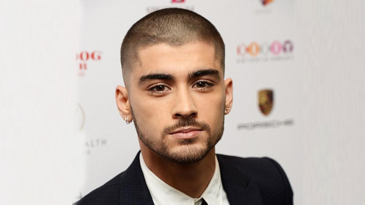 Berambut Putih, Zayn Malik Curi Perhatian di Paris Fashion Week ...