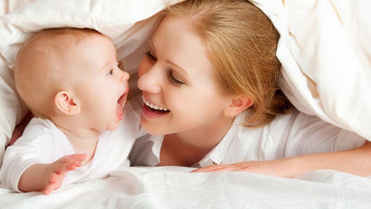 Amankah Membiarkan Bayi Tidur Dengan Dotnya?