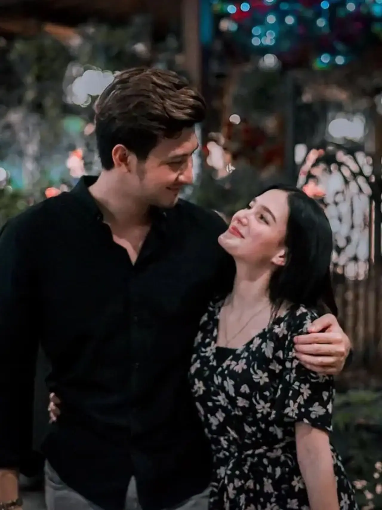 Yasmine Ow Ogah Menjelekkan Aditya Zoni, Pilih Rahasiakan Alasan Gugat Cerai Suami - ShowBiz ...