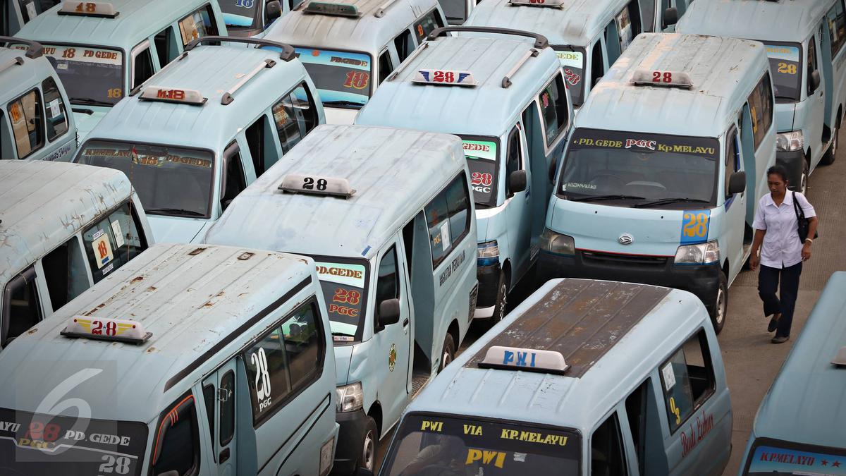 Tarif Angkutan di Jakarta Turun Mulai Hari Ini