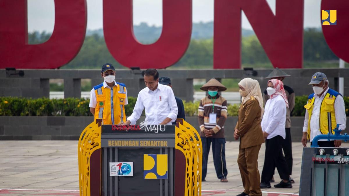 Jokowi Resmikan Bendungan Ciawi, Bisa Kurangi Banjir di Jakarta - News ...