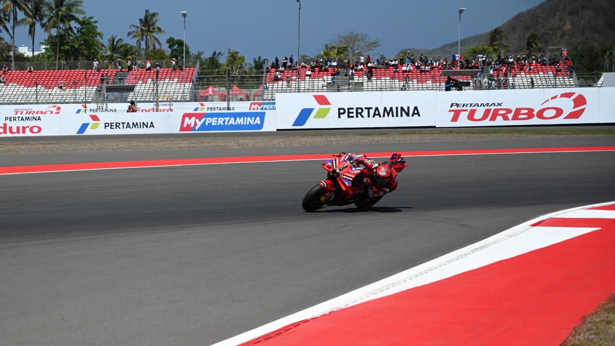 Hasil Sprint Race MotoGP Mandalika: Drama Jorge Martin Kecelakaan! Pecco Bagnaia Menang, Marc ...