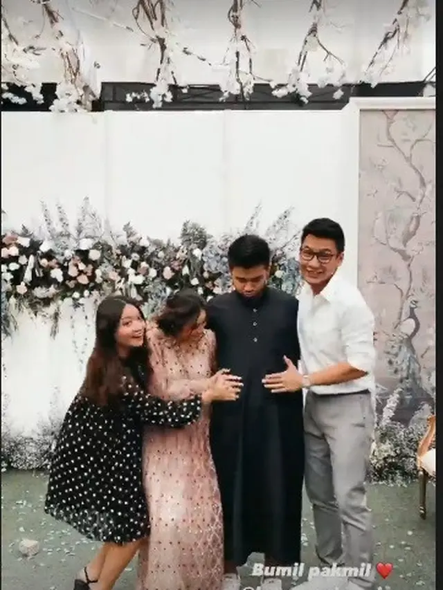 6 Momen Faradilla Yoshi Gelar Tasyakuran 4 Bulan dan Gender Reveal ...