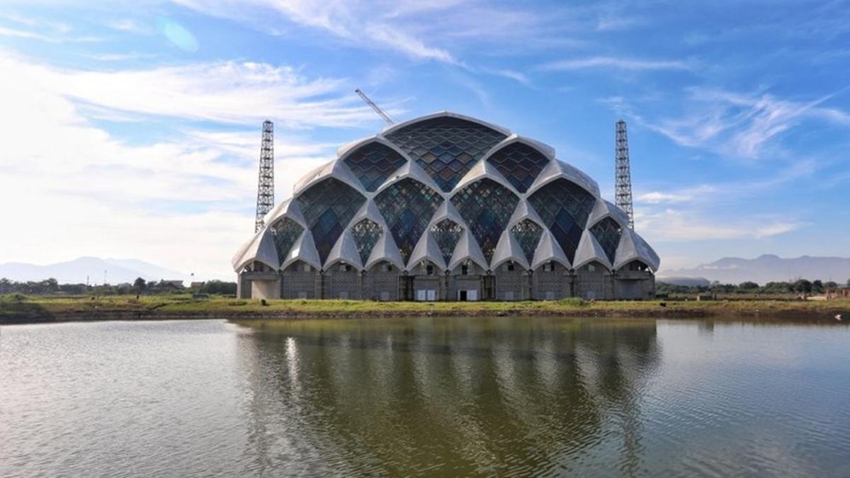 Fakta-Fakta Masjid Al Jabbar Bandung, Canggih hingga Ramah Lansia