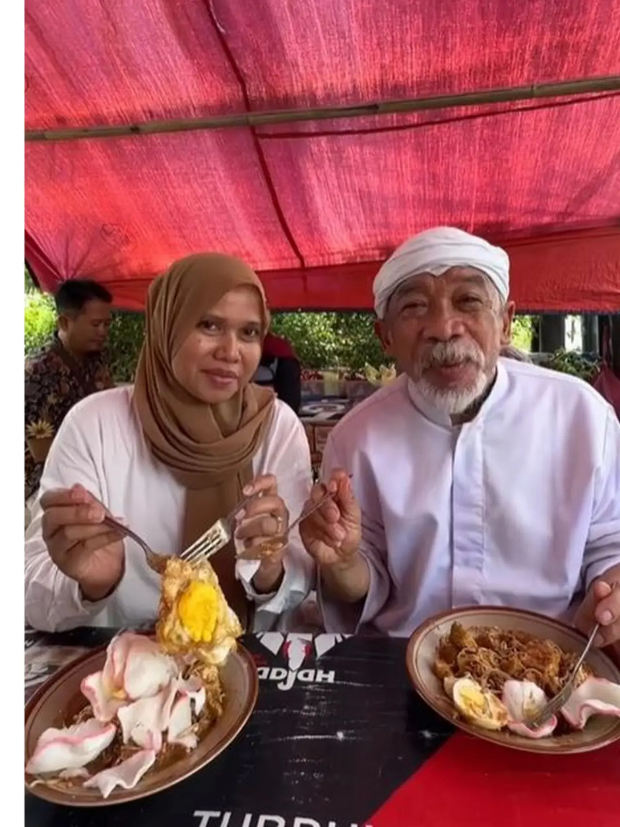 6 Potret Kenangan Pelawak Qomar 4 Sekawan dan Istri, Kerap Bikin Konten ...