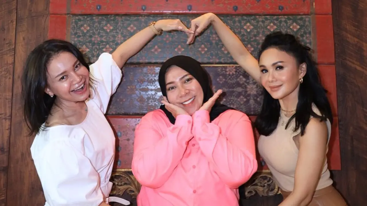 6 Potret Geng Hey Ladies Rayakan Ulang Tahun Melly Goeslaw, Ada Silvana ...