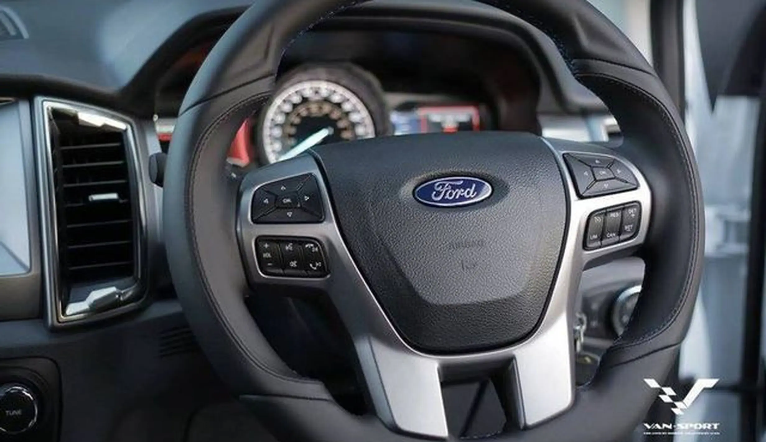 DNA Ala Baby Raptor Ford Ranger M-Sport - Photo Otosia.com