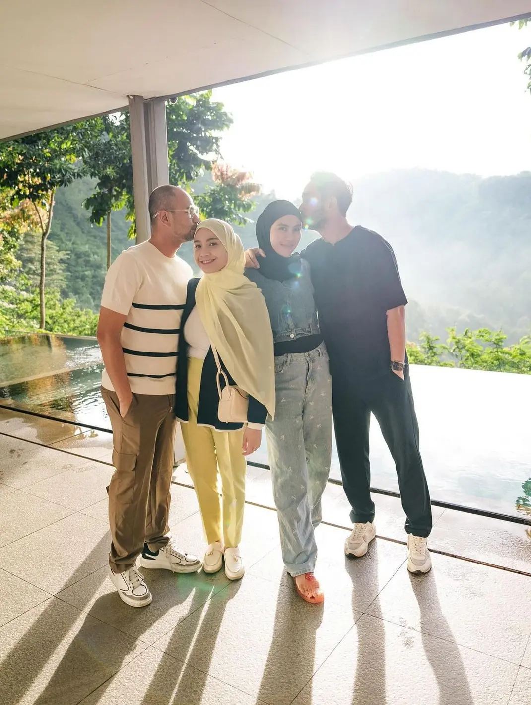 6 Potret Penampilan Baru Nagita Slavina Pulang Berhaji, Makin Cantik Mengenakan Hijab dengan ...