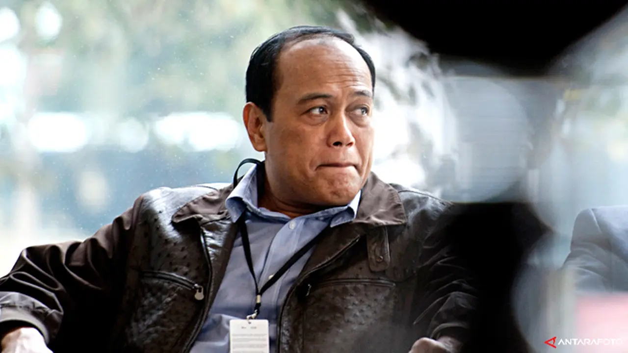 Pemeriksaan Perdana Irjen Djoko Susilo Setelah Ditahan - News Liputan6.com