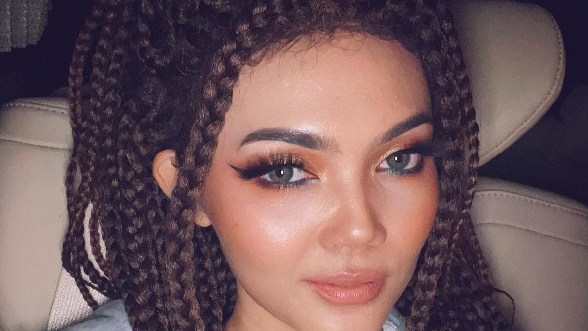 Rina Nose Tampil Menawan Pamer Rambut Cornrow, Bikin Pangling