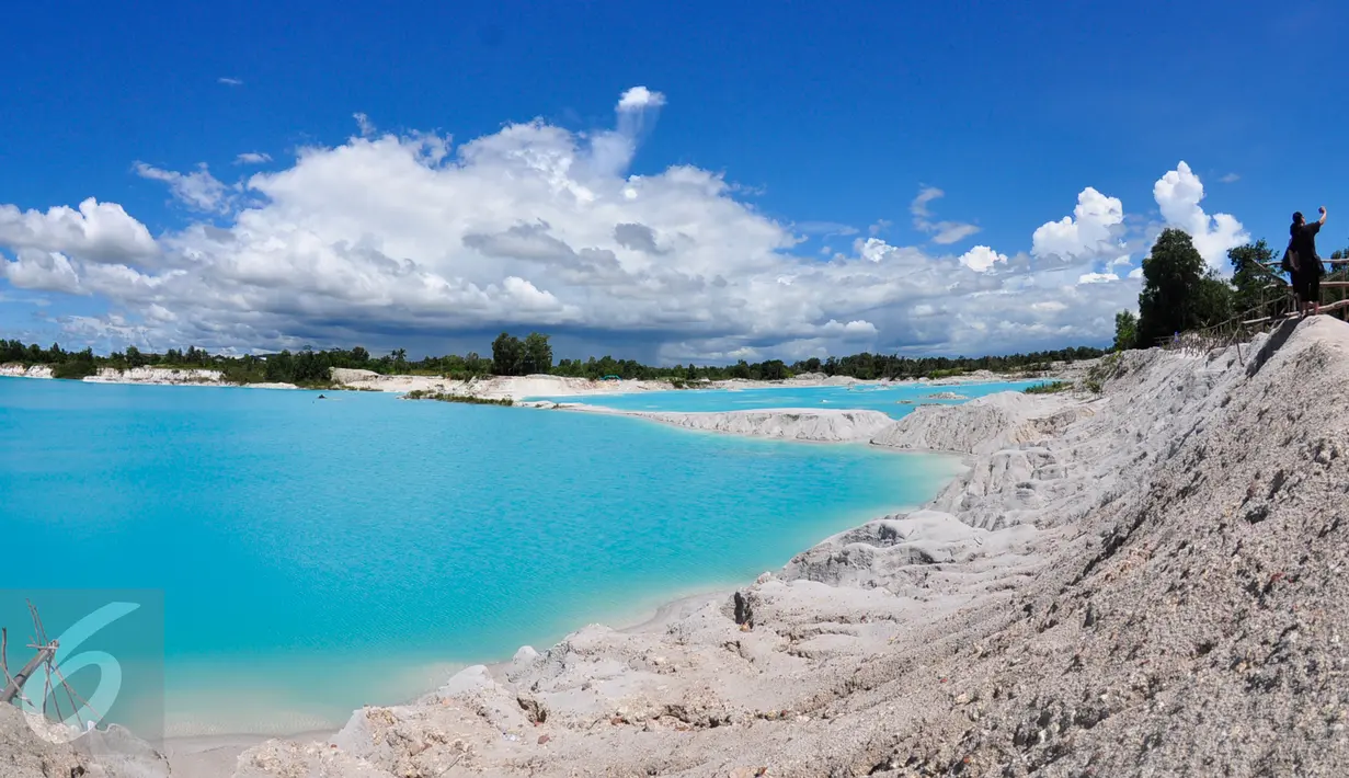 Danau Kaolin, Danau dengan Pemandangan Menakjubkan dari Belitung - Foto ...