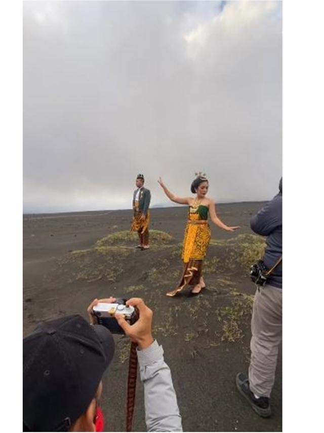 6 Potret Prewedding Fay Nabila, Busana dan Tata Rias Jawa Bikin ...