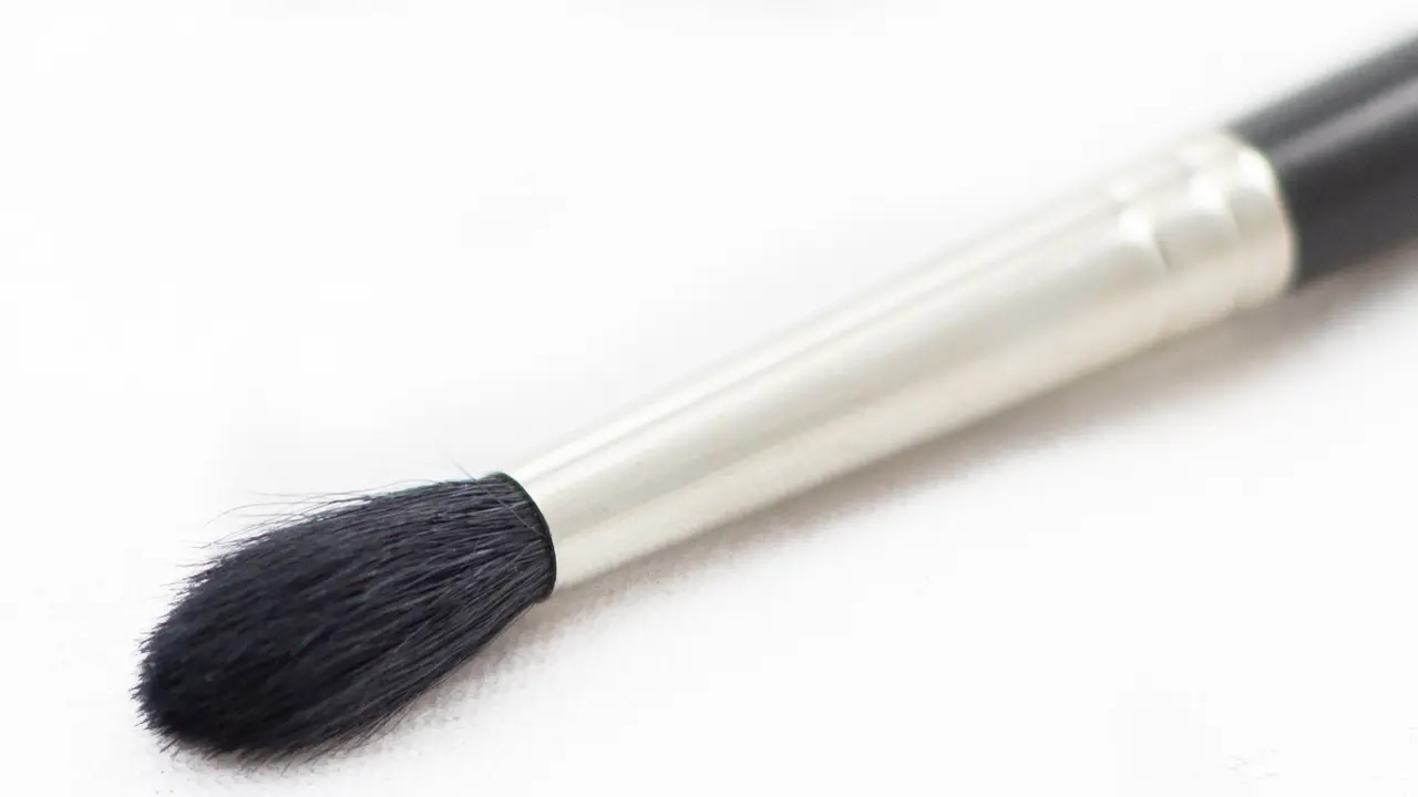 7 Jenis Kuas Makeup yang Wajib Kamu Miliki - Beauty Fimela.com