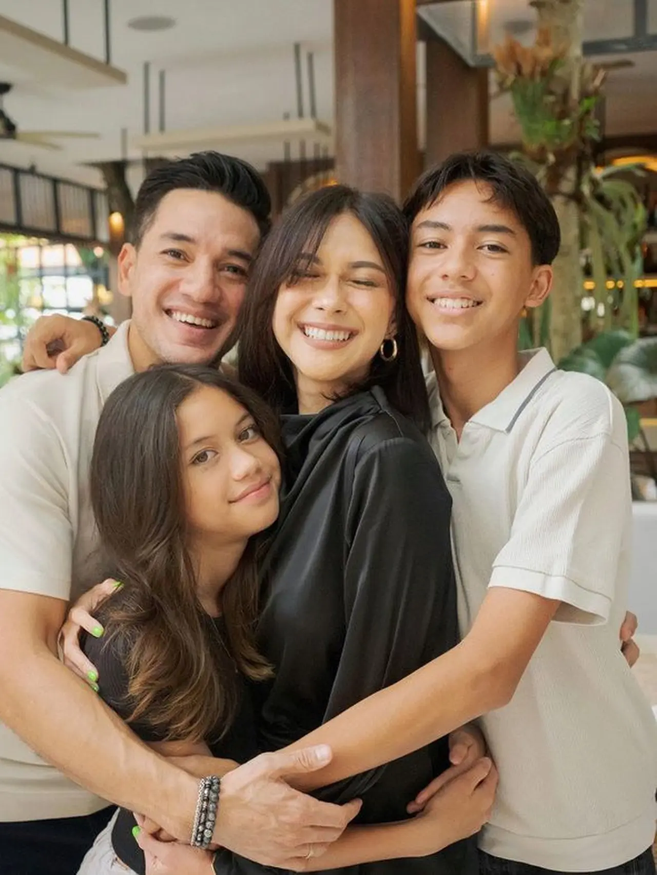 Makin Memesona, Ini 6 Potret Sarah Deana Anak Nana Mirdad dan Andrew White