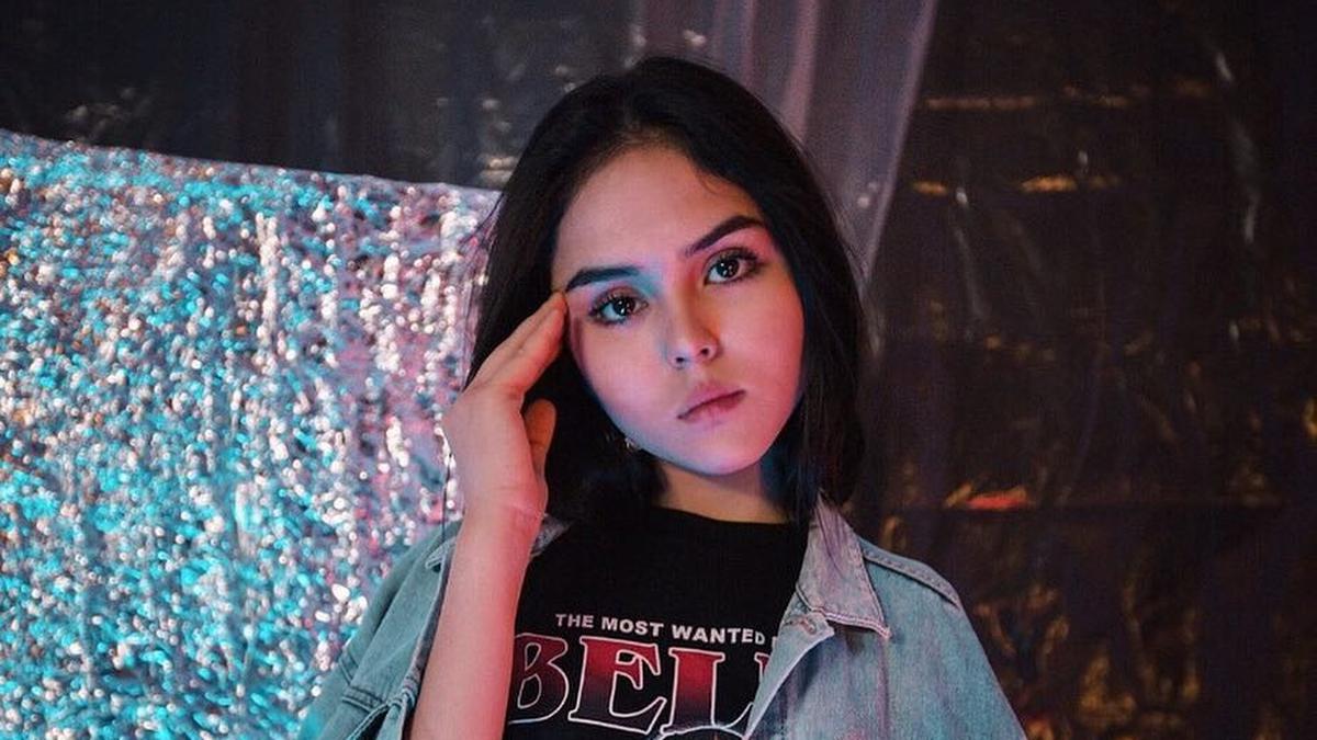 Mengenang Mendiang Laura Anna, Lucu dan Menggemaskan Saat Masih Kecil