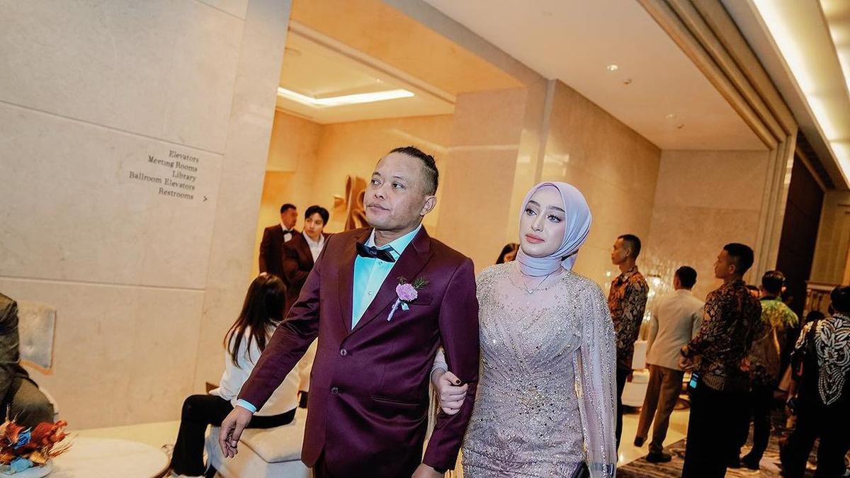 Melirik Potret Cantik Santyka Fauziah, Pacar Baru Sule yang Digandeng ...