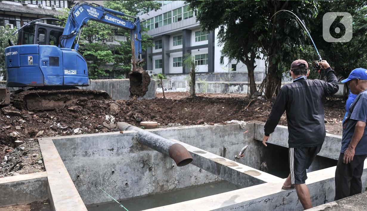 Pembangunan Embung Cempaka Putih - Foto Liputan6.com