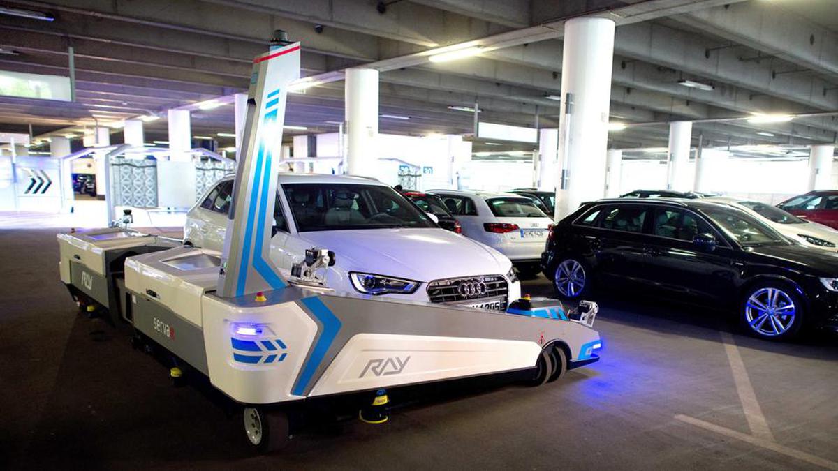 Unik, Robot Ini Jadi Juru Parkir - Otomotif Liputan6.com