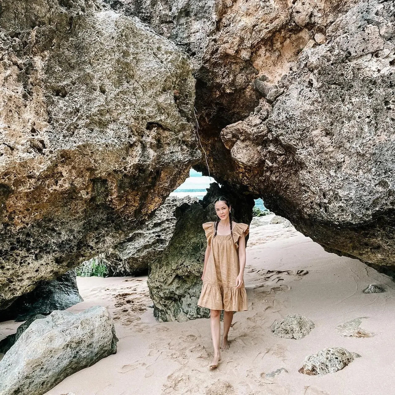 7 Pesona Cathy Sharon di Usia 38 Tahun, Awet Muda Bak ABG - Hot ...