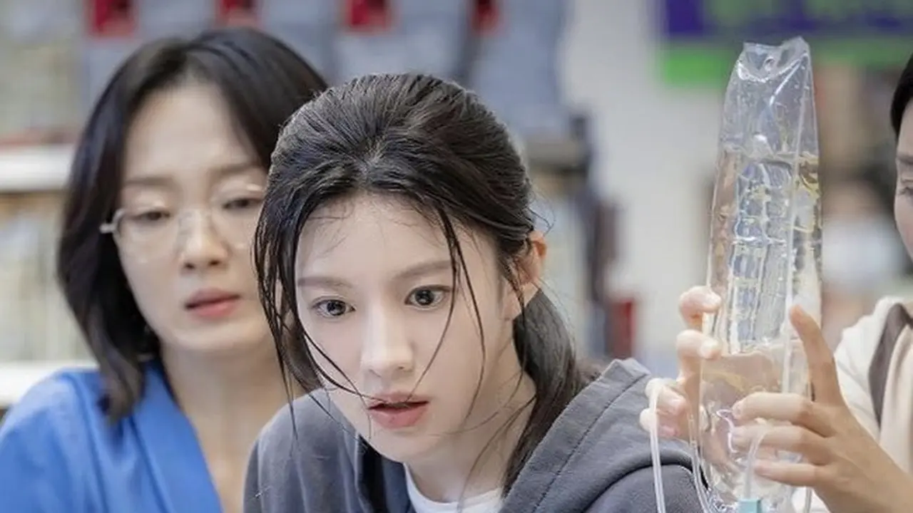 Dibintangi Go Yoon Jung, Ini Sinopsis Drakor Terbaru yang 'RESIDENT PLAYBOOK' - Entertainment ...