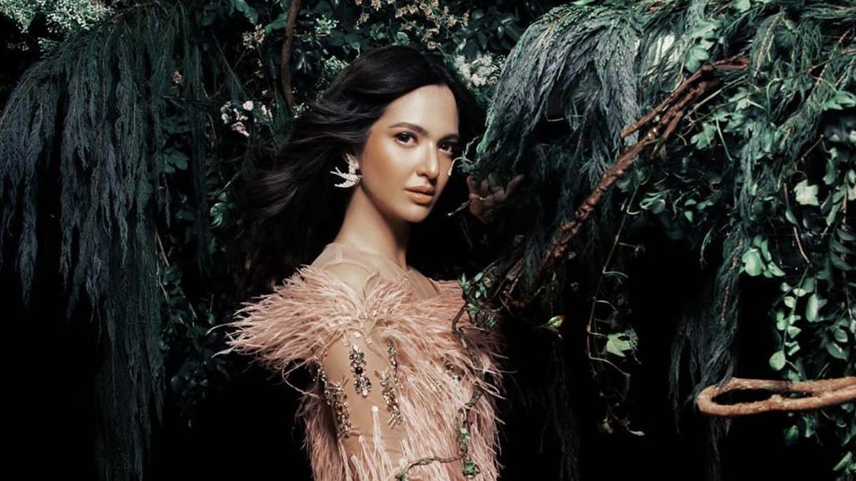 Sebelum Tenar, 4 Artis Indonesia Ini Pernah Terpuruk - Entertainment ...