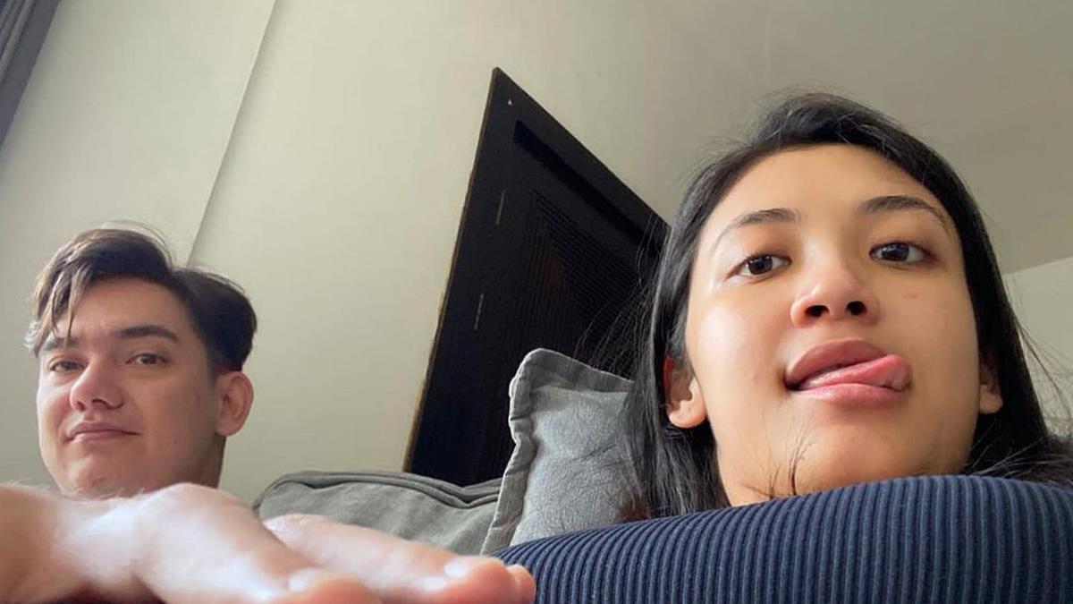 Umumkan Kehamilan Istri, Adipati Dolken Siap Jadi Ayah - Entertainment ...