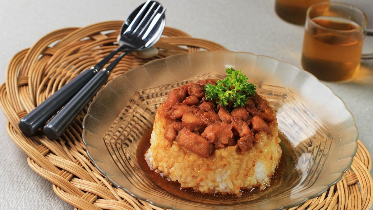 4 Resep Nasi Tim Enak Bergizi yang Cocok untuk Buka Puasa - Food Fimela.com