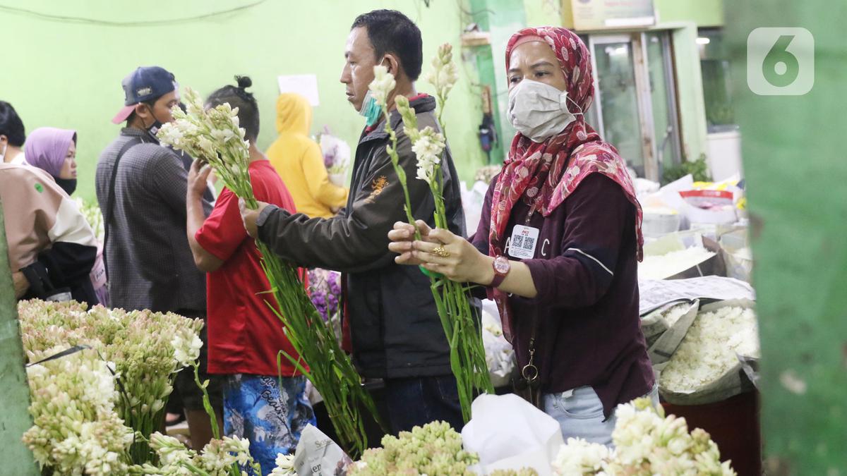 Semerbak Harum Bunga Hias di Rawa Belong yang Jadi Buruan Warga Saat ...