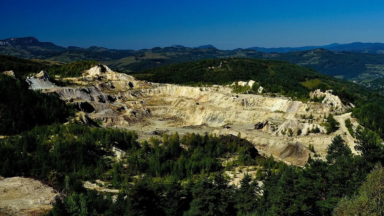 Contoh Bahan Galian Golongan B yang Patut Diketahui - Ragam Bola.com