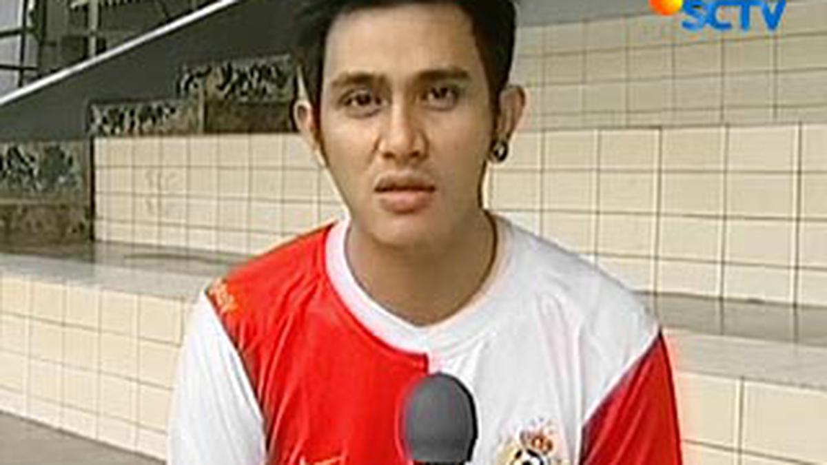 Vicky Nitinegoro Salurkan Uneg-uneg di Lapangan - ShowBiz Liputan6.com