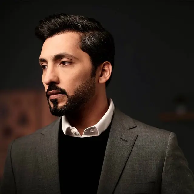 Mengenal Fahad Al Kubaisi, Penyanyi Qatar yang Duet Bareng Jungkook BTS ...