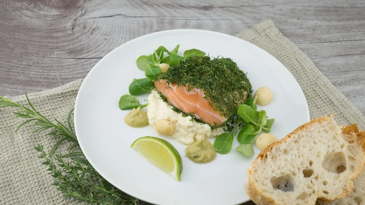 7 Cara Plating Makanan yang Bagus, Hidangan Jadi Cantik dan Menarik ...