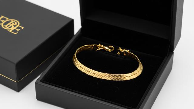 10 Model Gelang Rantai Emas Terbaru, Cocok untuk Investasi dan ...