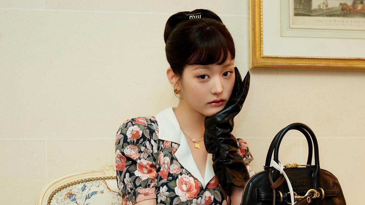 6 Potret Jang Wonyoung IVE Pancarkan Pesona ala Audrey Hepburn di Paris Fashion Week - Photo ...
